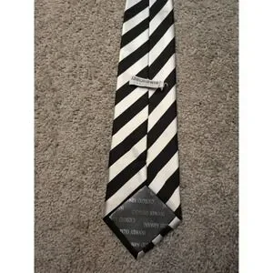 Giorgio Armani | Accessories | Giorgio Armani Cravatte Silk Tie Black ...